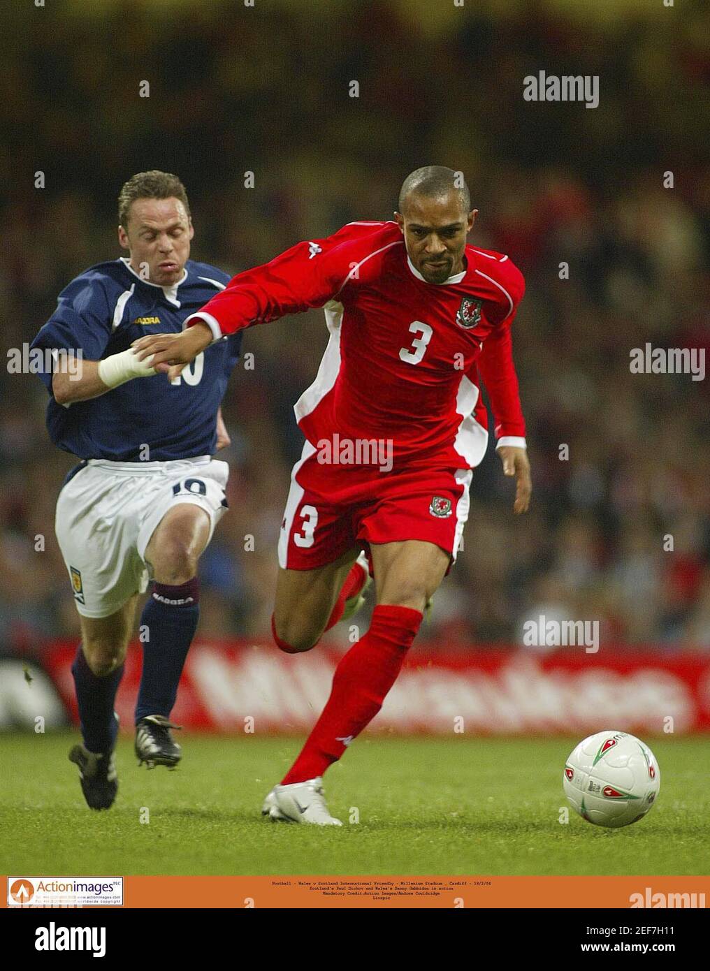 Sport football action danny gabbidon paul dickov hi-res stock ...