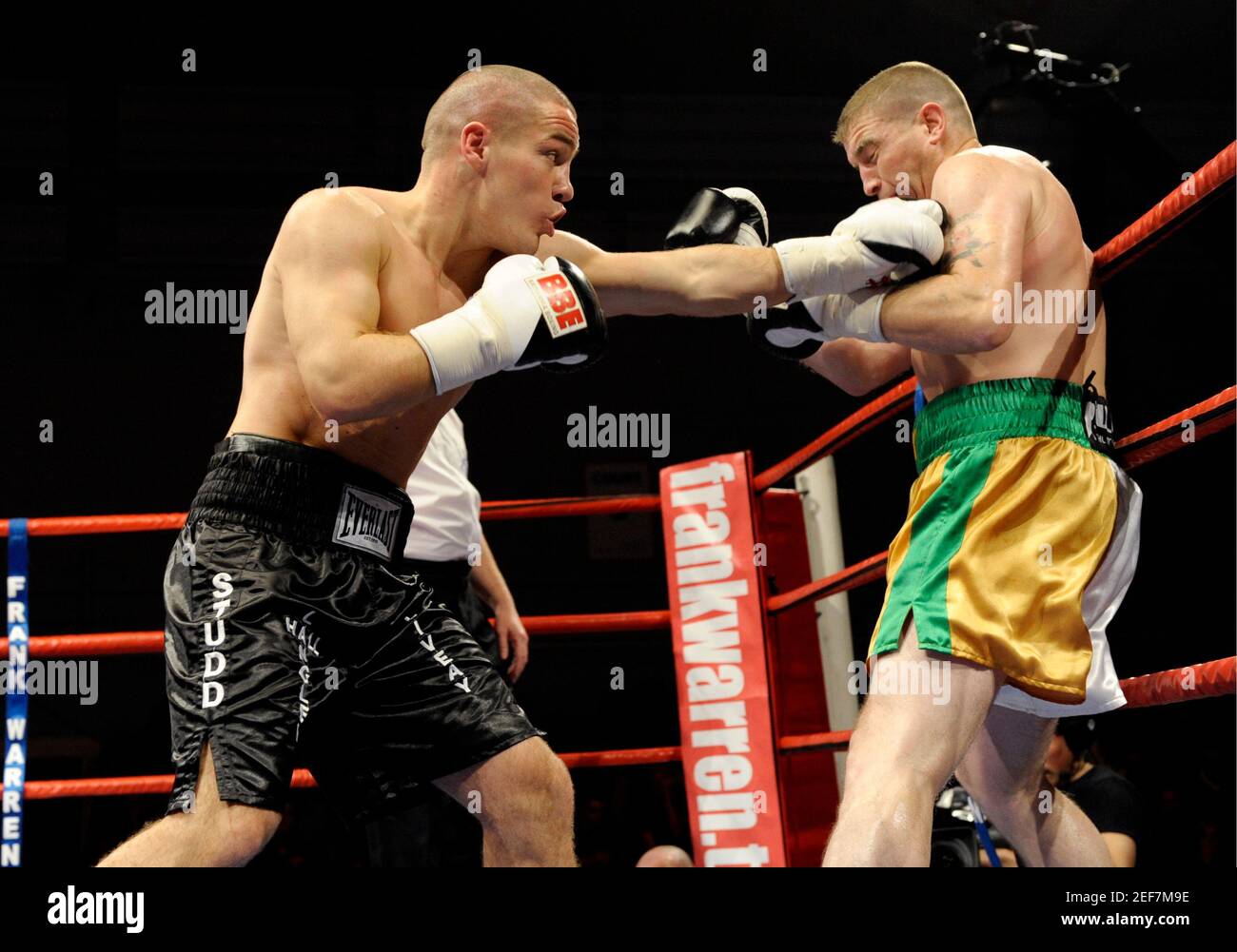 Green boxing shorts hi-res stock photography and images - Alamy