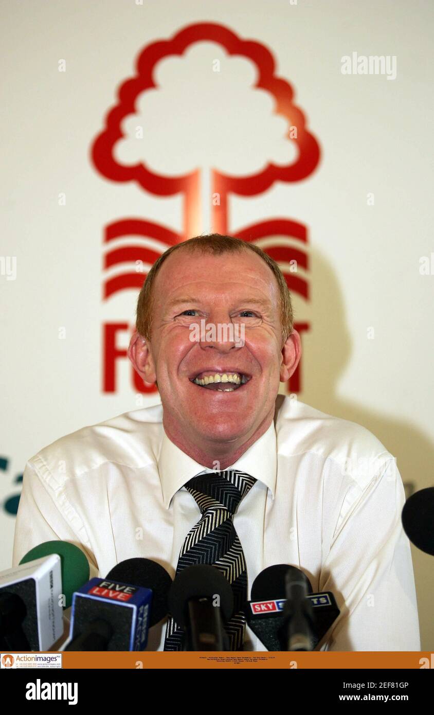 New nottingham forest manager gary megson the city ground hi-res stock ...