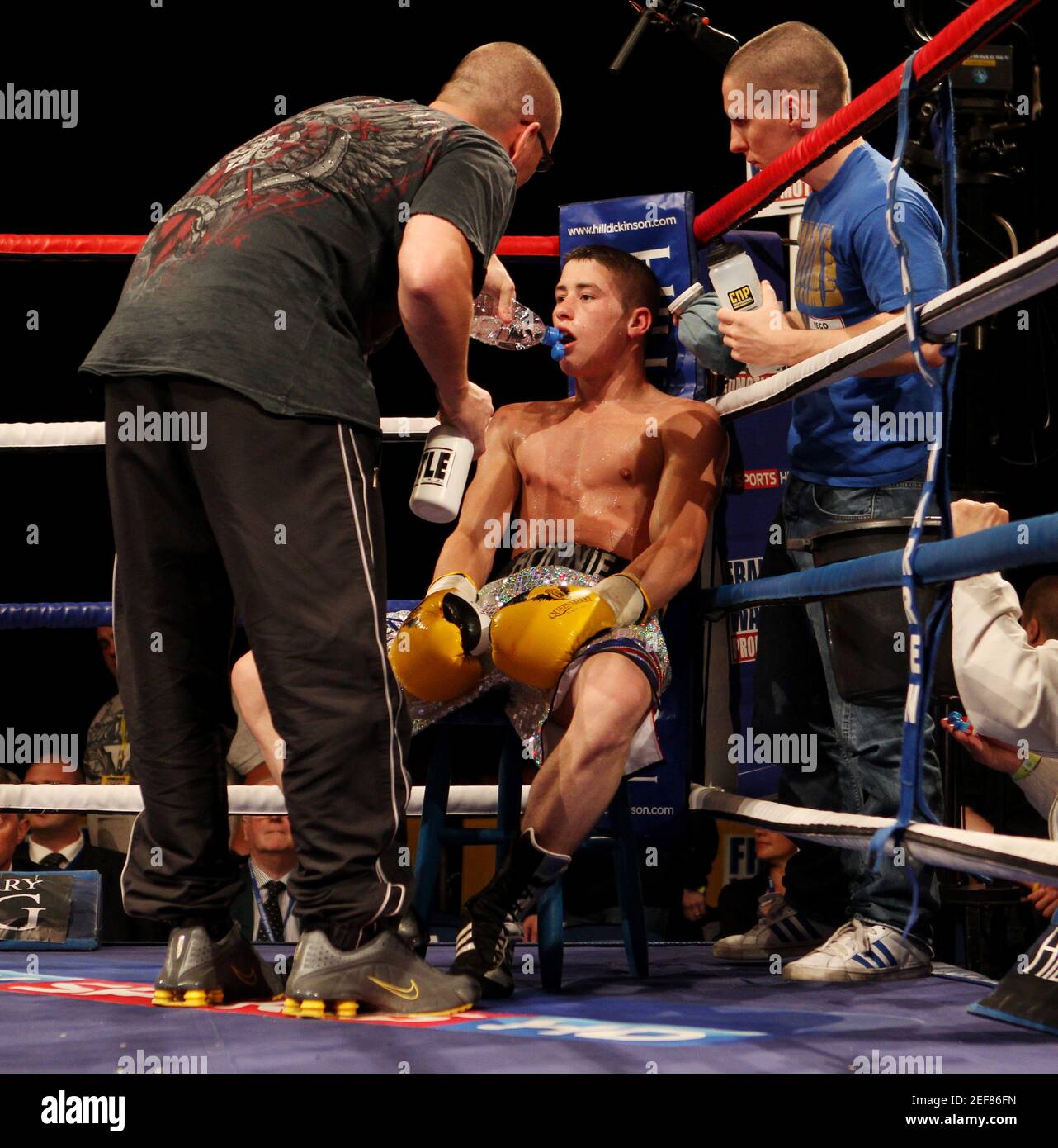 Echo corner hi-res stock photography and images - Alamy