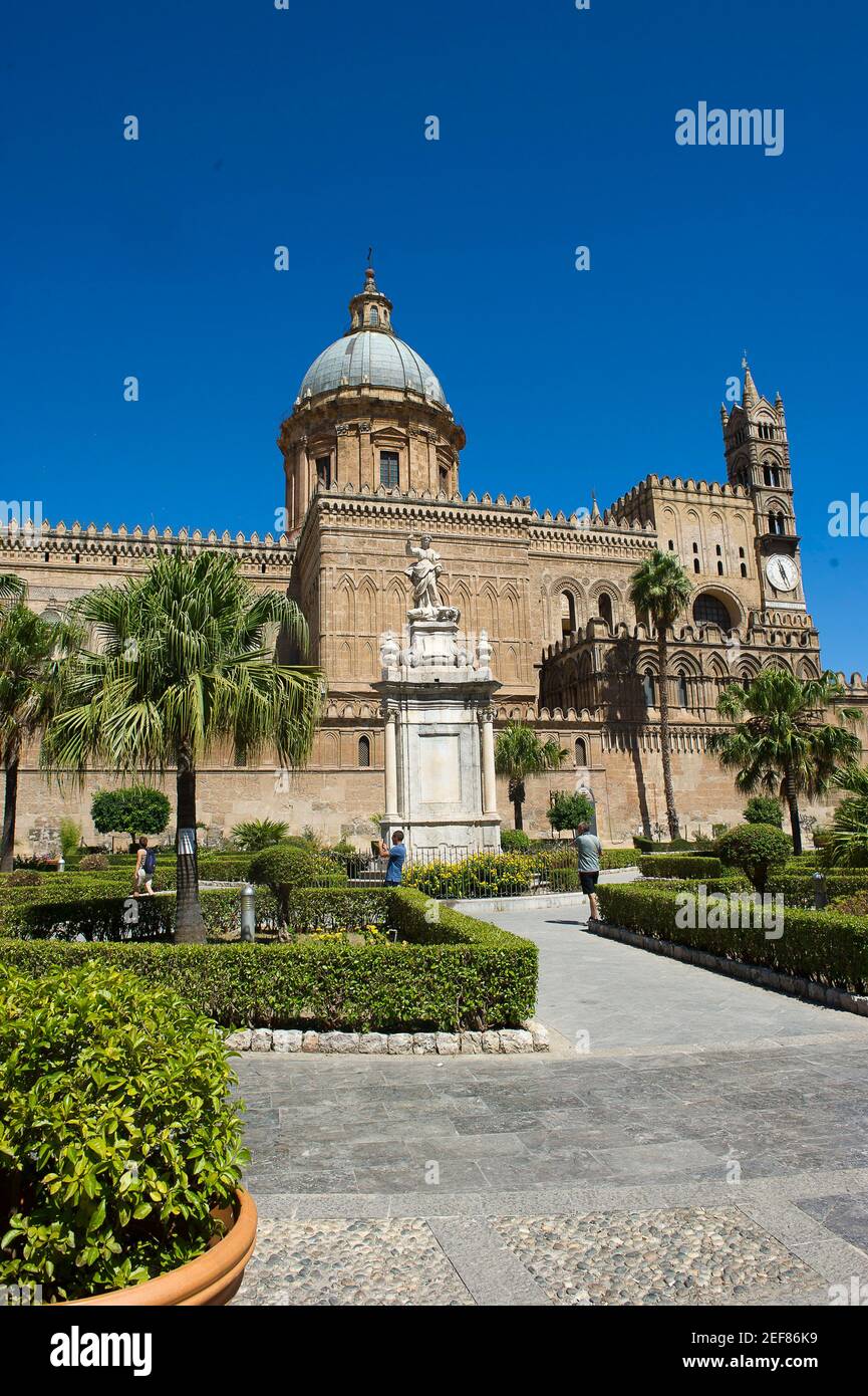 Crypt Of Palermo Cathedral High Resolution Stock Photography and Images ...