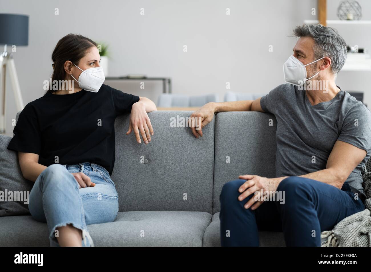 Social distancing man woman hi-res stock photography and images - Alamy