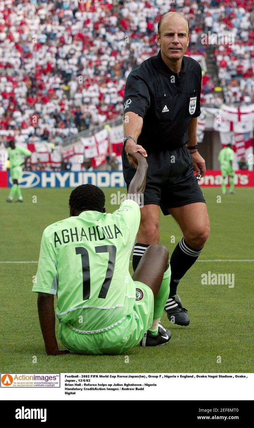 Referee brian hall hi-res stock photography and images - Alamy