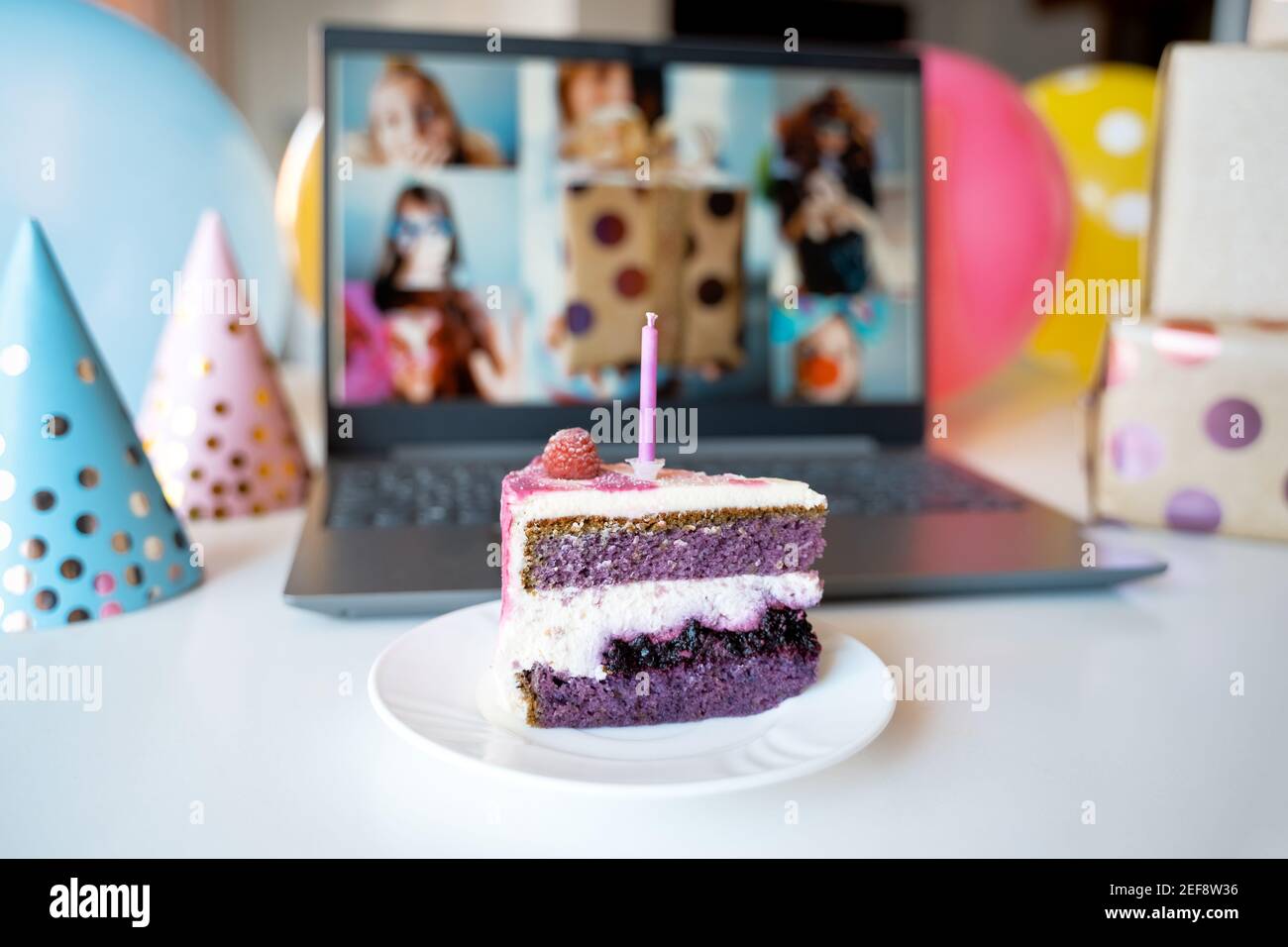 Gif animation hi-res stock photography and images - Alamy