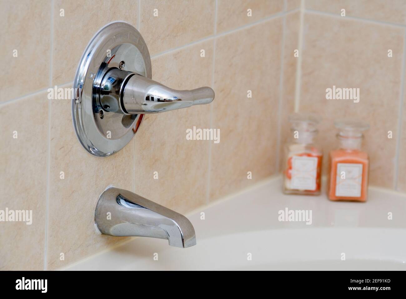Faucet horizontal hi-res stock photography and images - Alamy