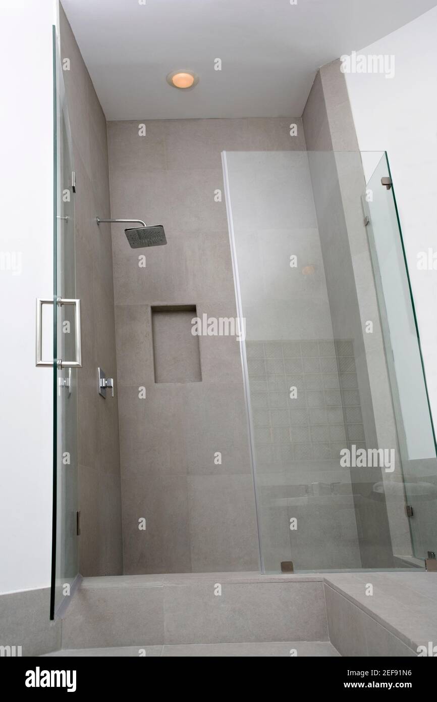Bathroom door open hi-res stock photography and images - Alamy