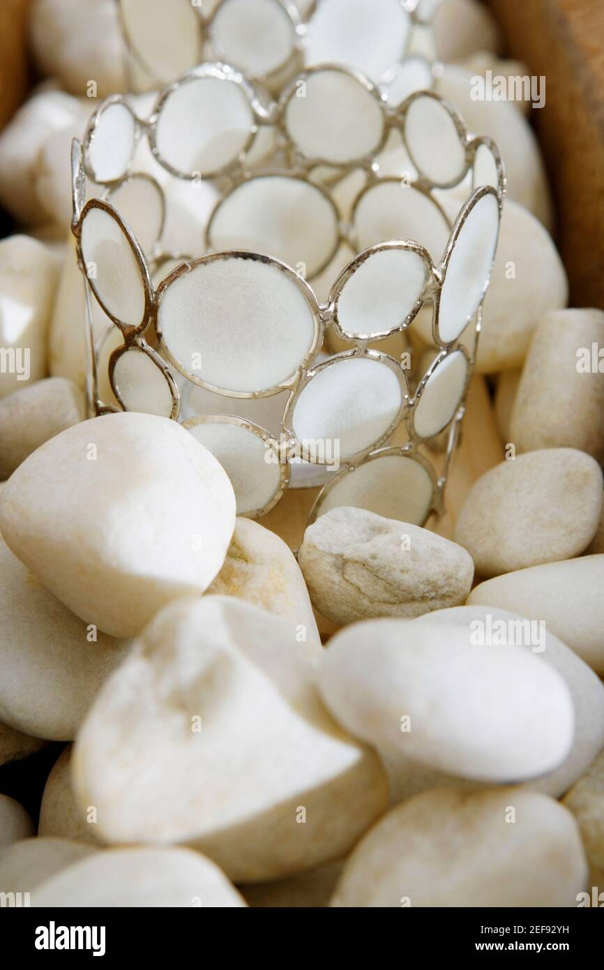 Pebble glass decorative hi-res stock photography and images - Alamy