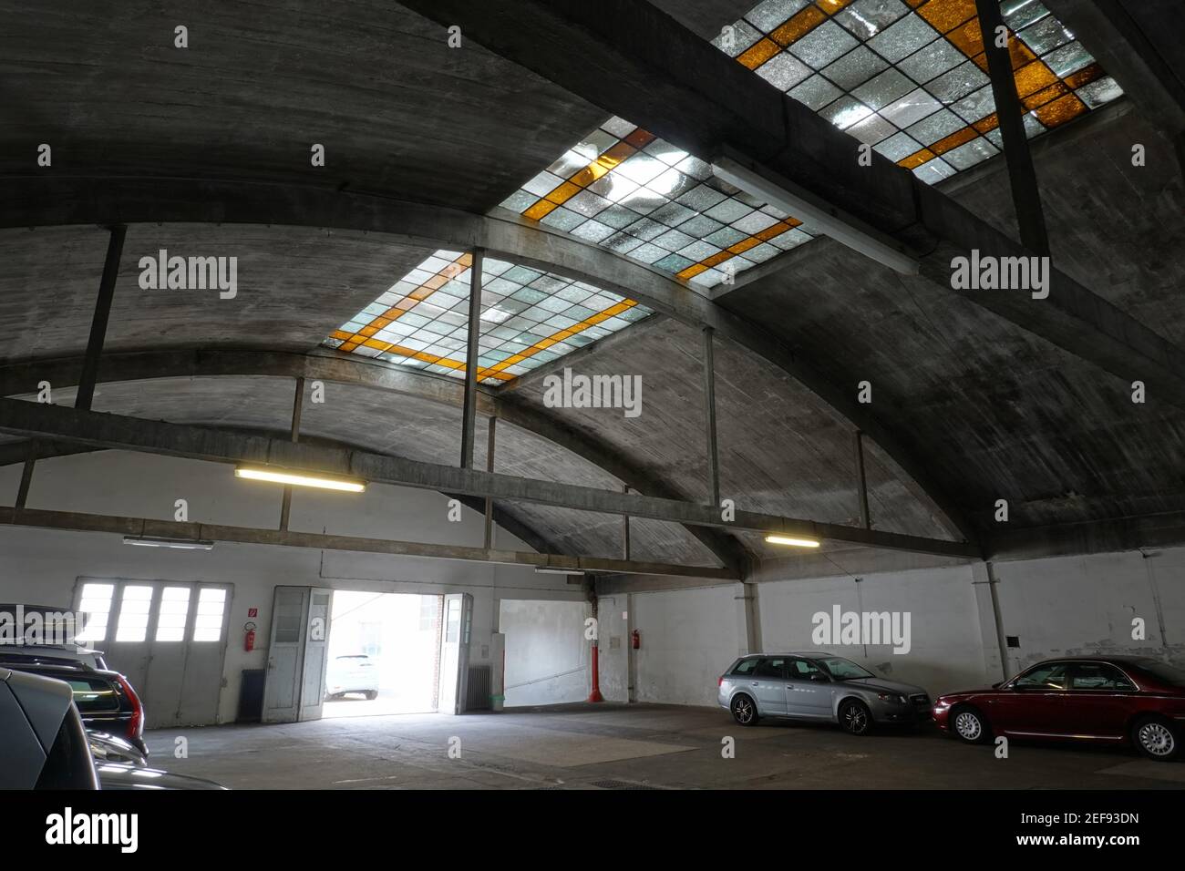 Apollo garage hi-res stock photography and images - Alamy