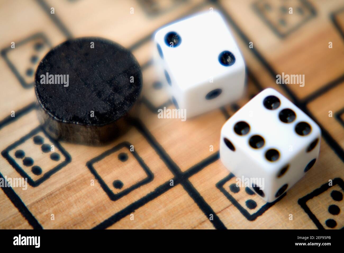 Focus on board and dice hi-res stock photography and images - Alamy