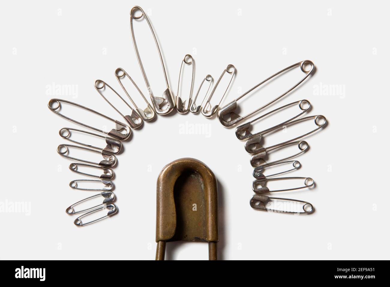 Circle pins hi-res stock photography and images - Alamy