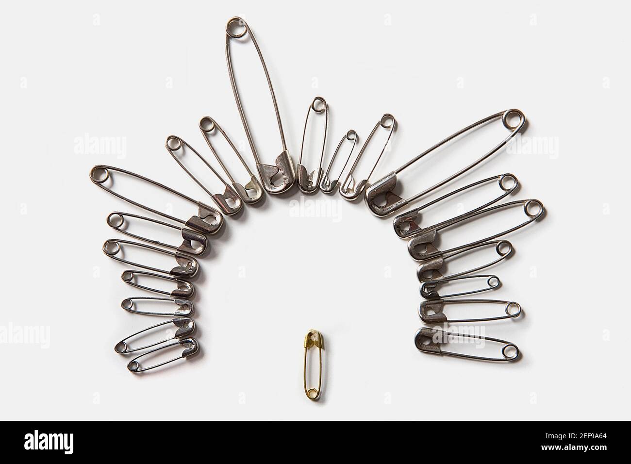 Circle pins hi-res stock photography and images - Alamy