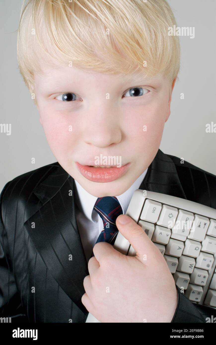 Boy 6 years computer keyboard hi-res stock photography and images - Alamy