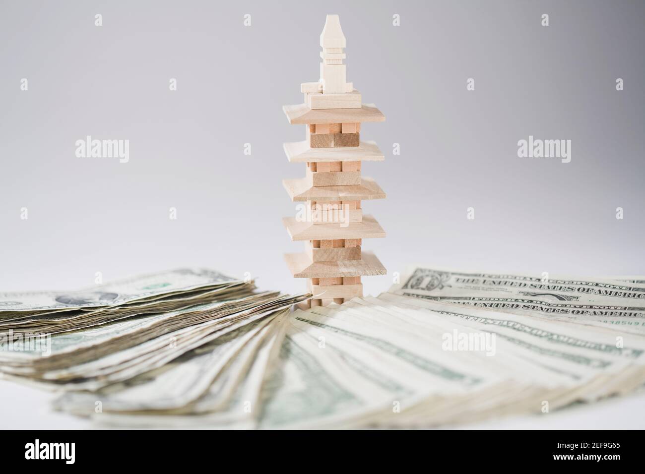 Bill structure hi-res stock photography and images - Alamy
