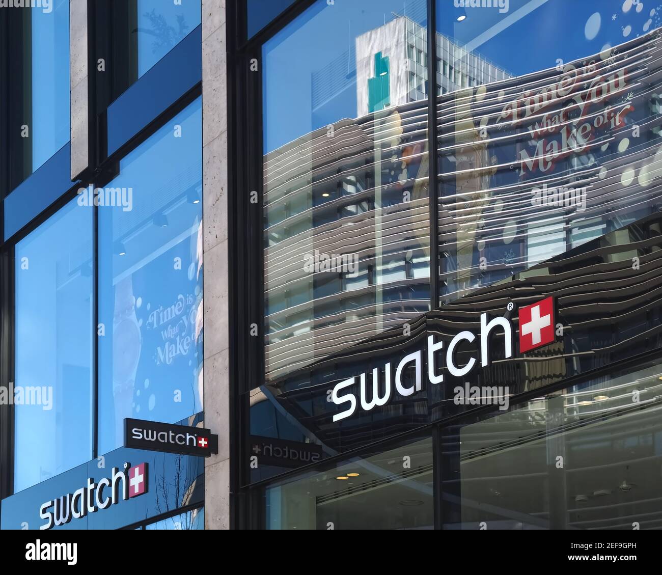 Swatch logo hi-res stock photography and images - Alamy