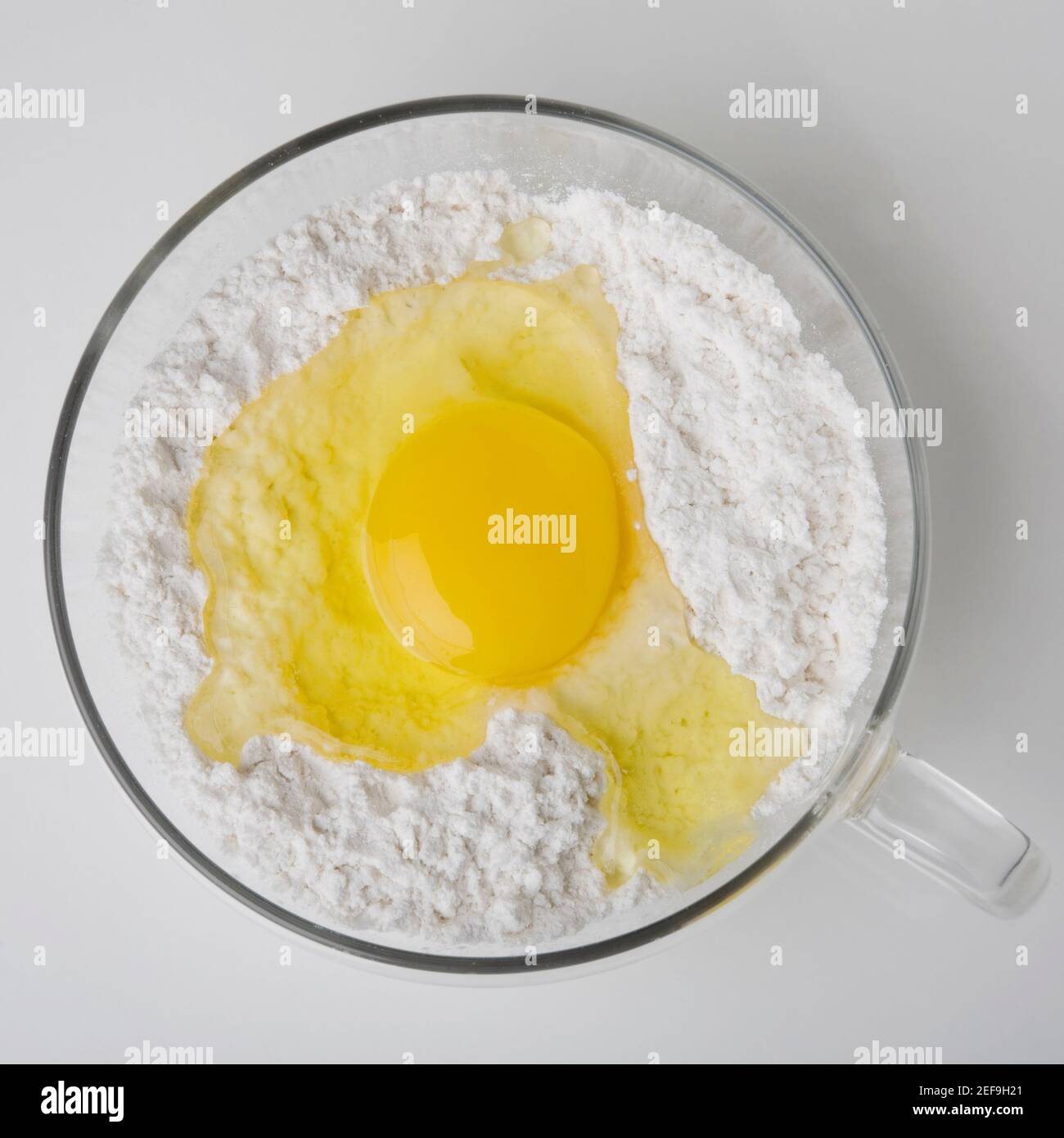 Flour material hi-res stock photography and images - Alamy