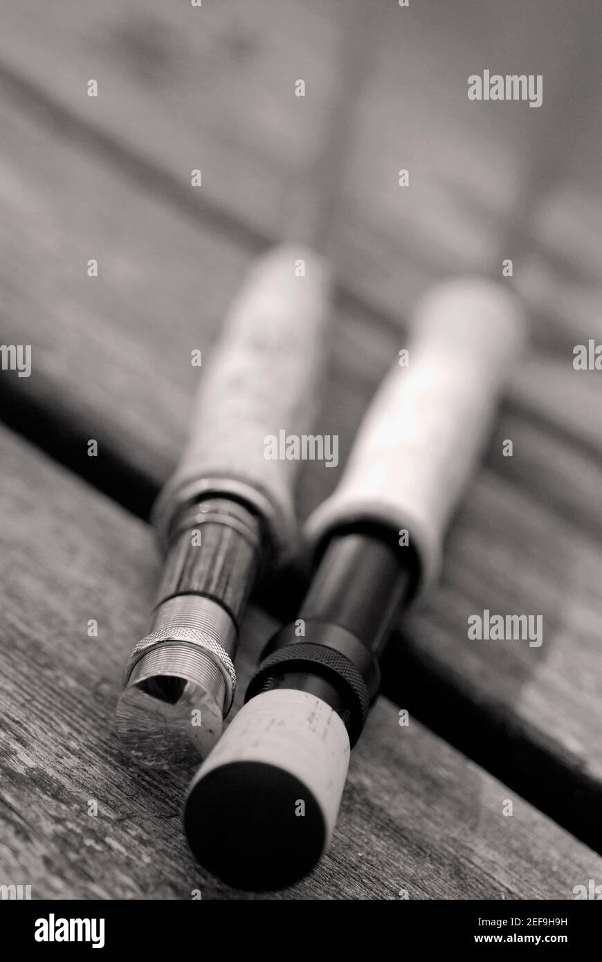 Two vertical rods hi-res stock photography and images - Alamy