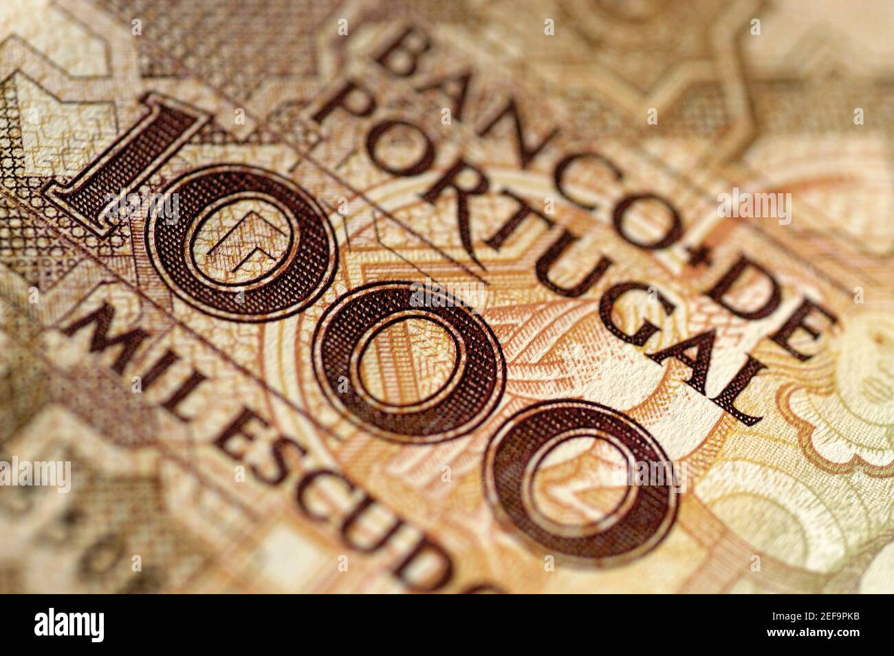 One 1000 Portuguese bank note, extreme close-up Stock Photo - Alamy