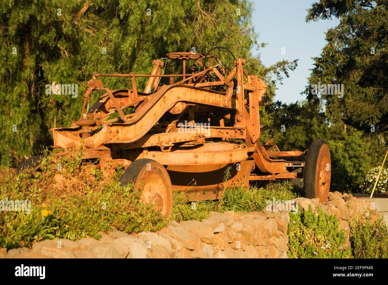 Land vehicle ruined hi-res stock photography and images - Alamy