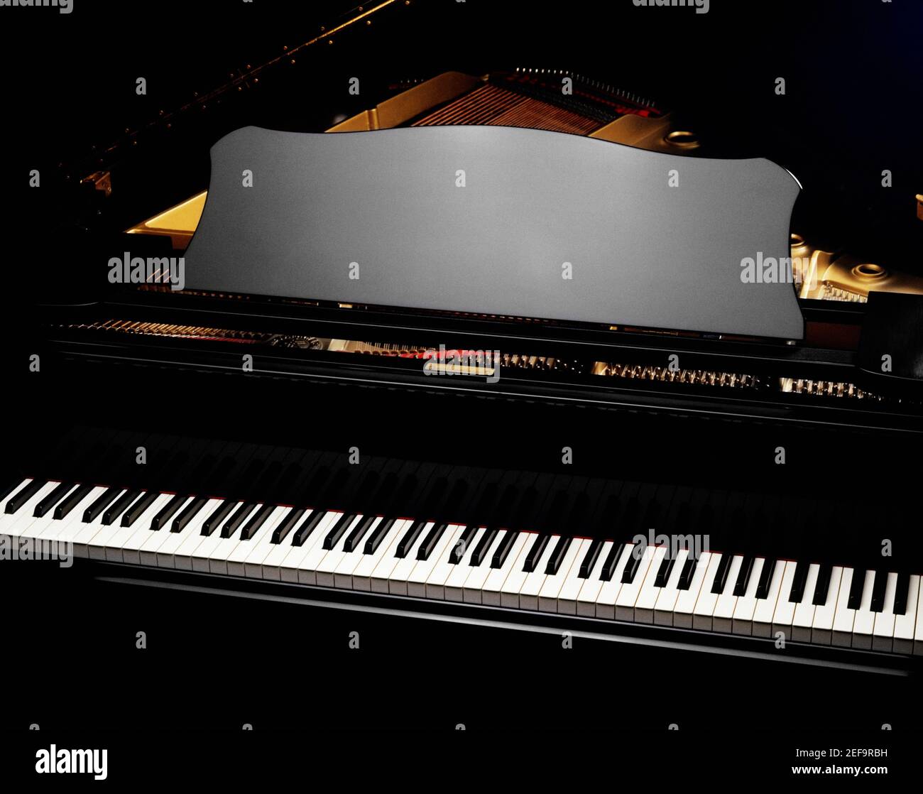 Piano arts culture entertainment hi-res stock photography and images ...