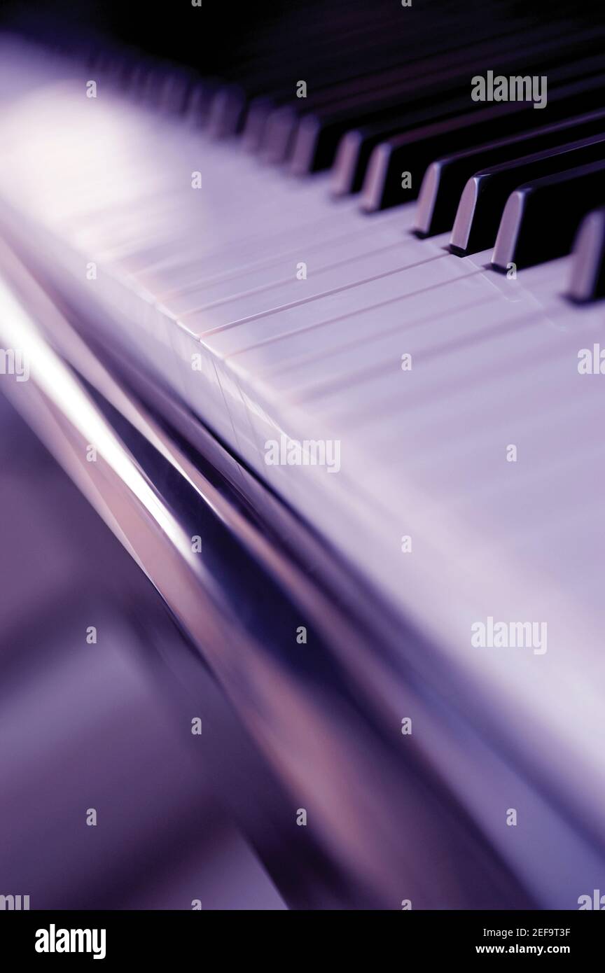 Piano keyboard, close-up Stock Photo - Alamy
