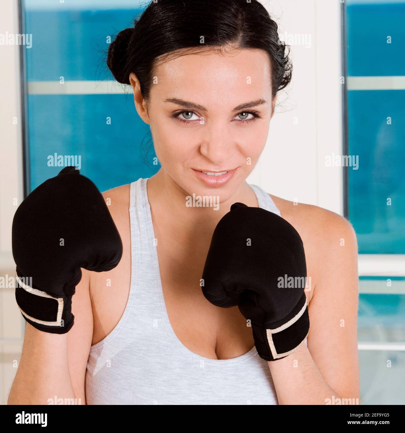 Black bra cleavage hi-res stock photography and images - Alamy