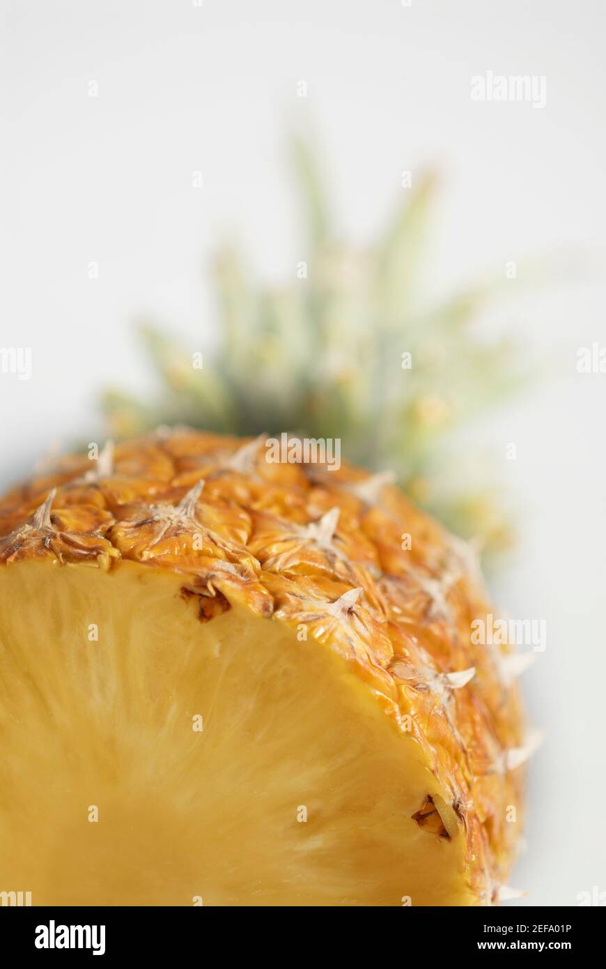 Drink inside pineapple hi-res stock photography and images - Alamy