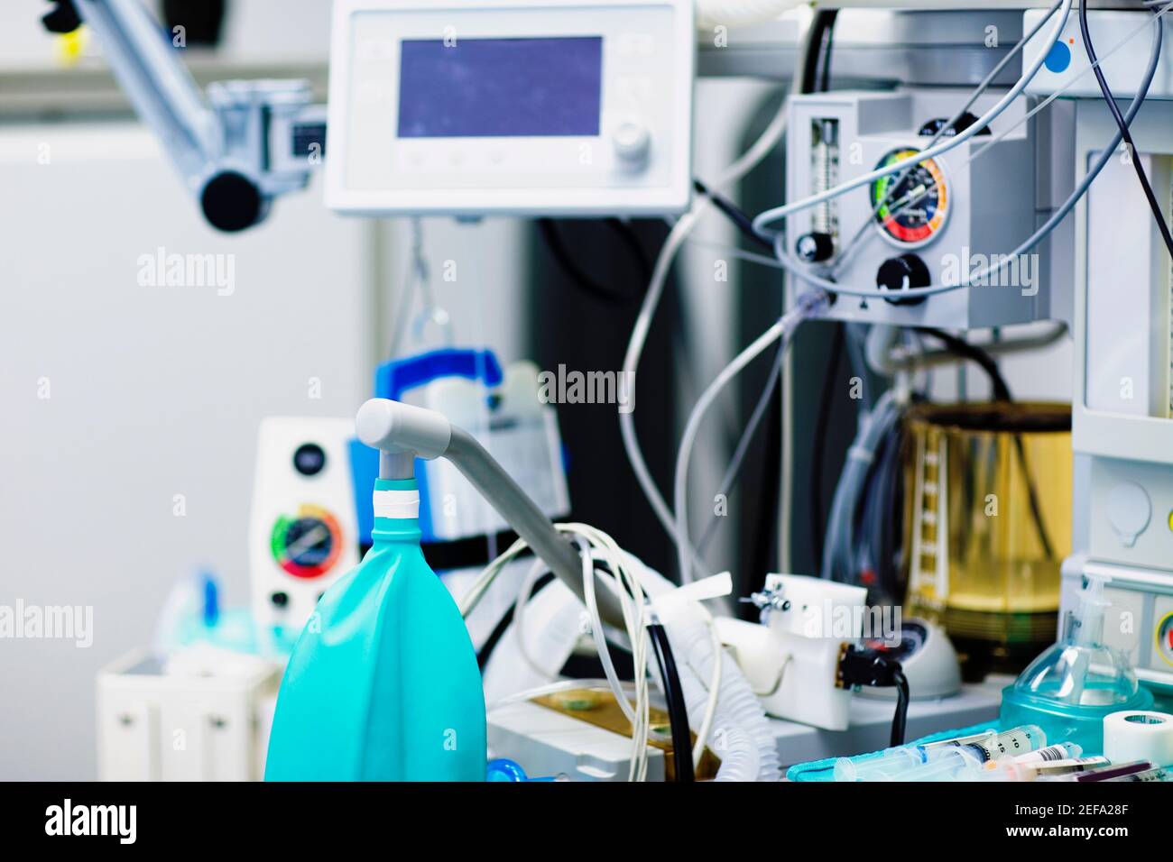 Healthcare breathing ventilator hi-res stock photography and images - Alamy