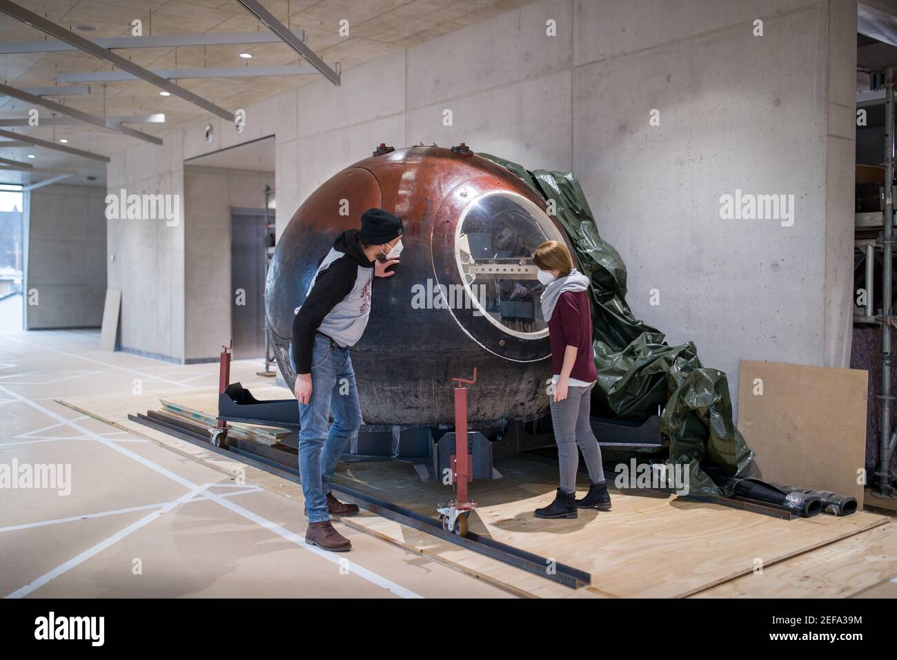 Foton hi-res stock photography and images - Alamy