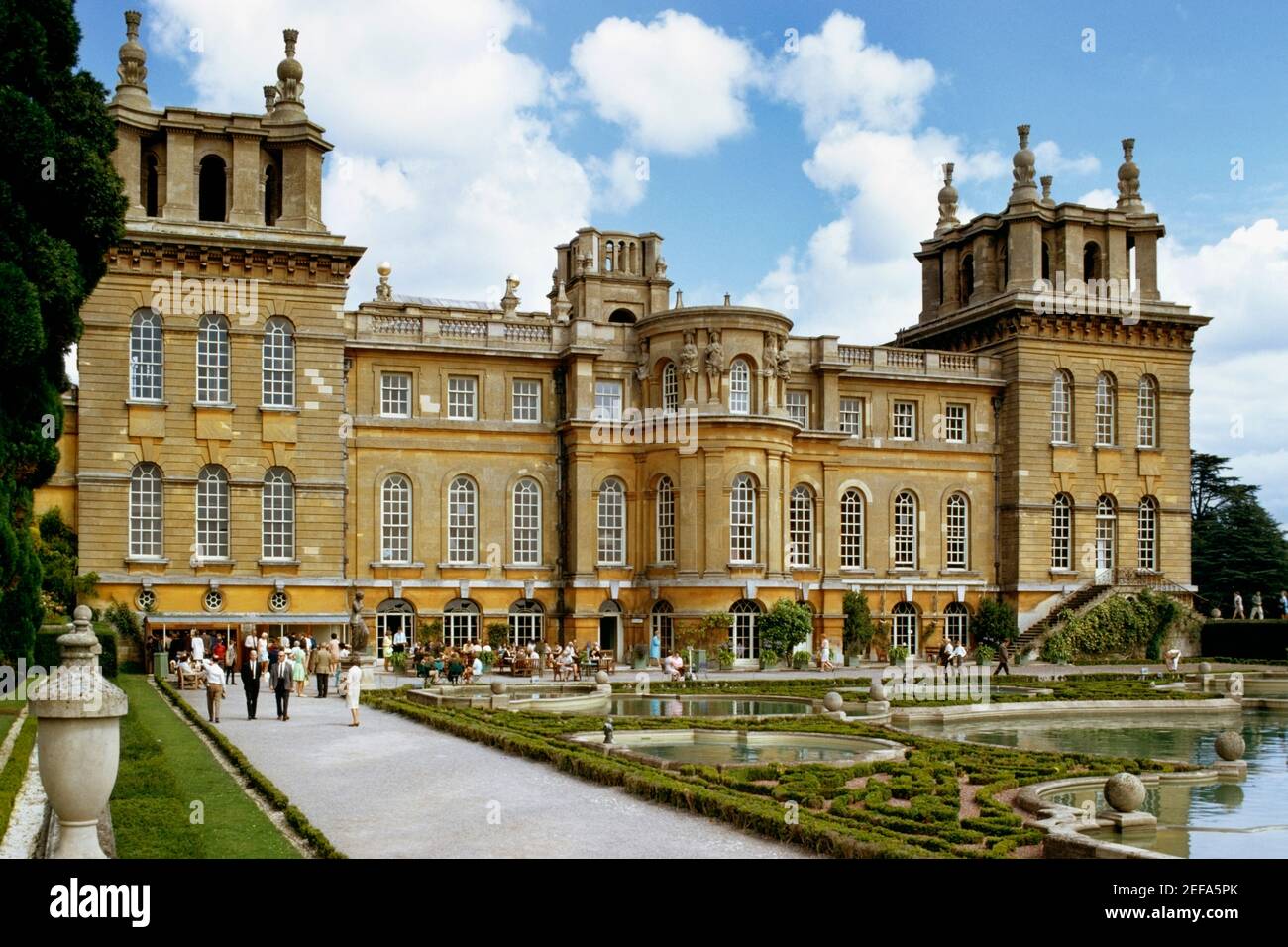 The blenheim building hi-res stock photography and images - Alamy