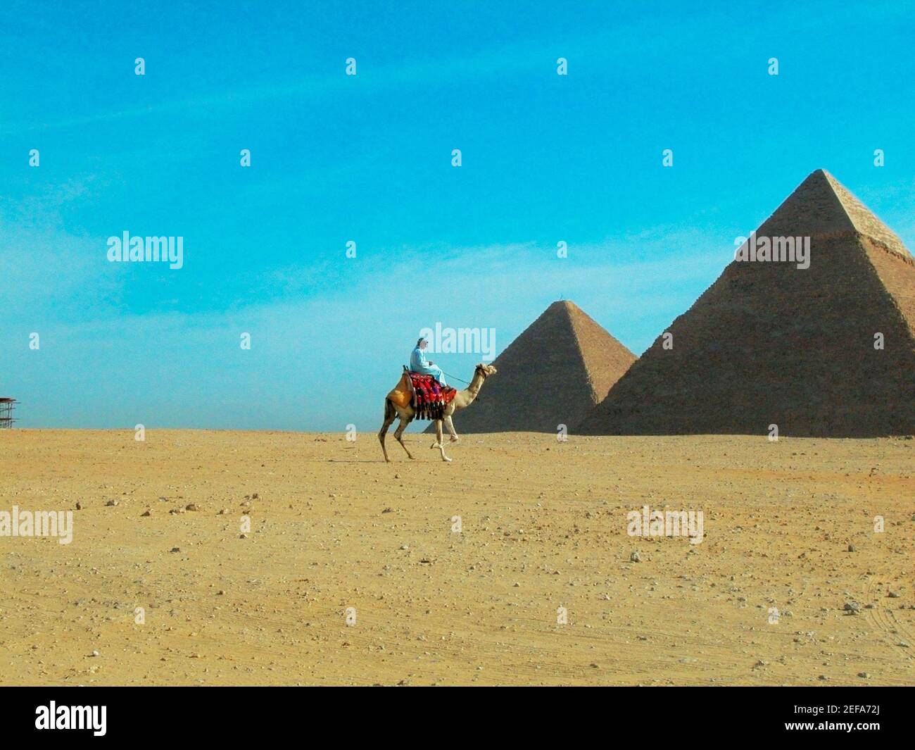 In front of pyramids hi-res stock photography and images - Alamy