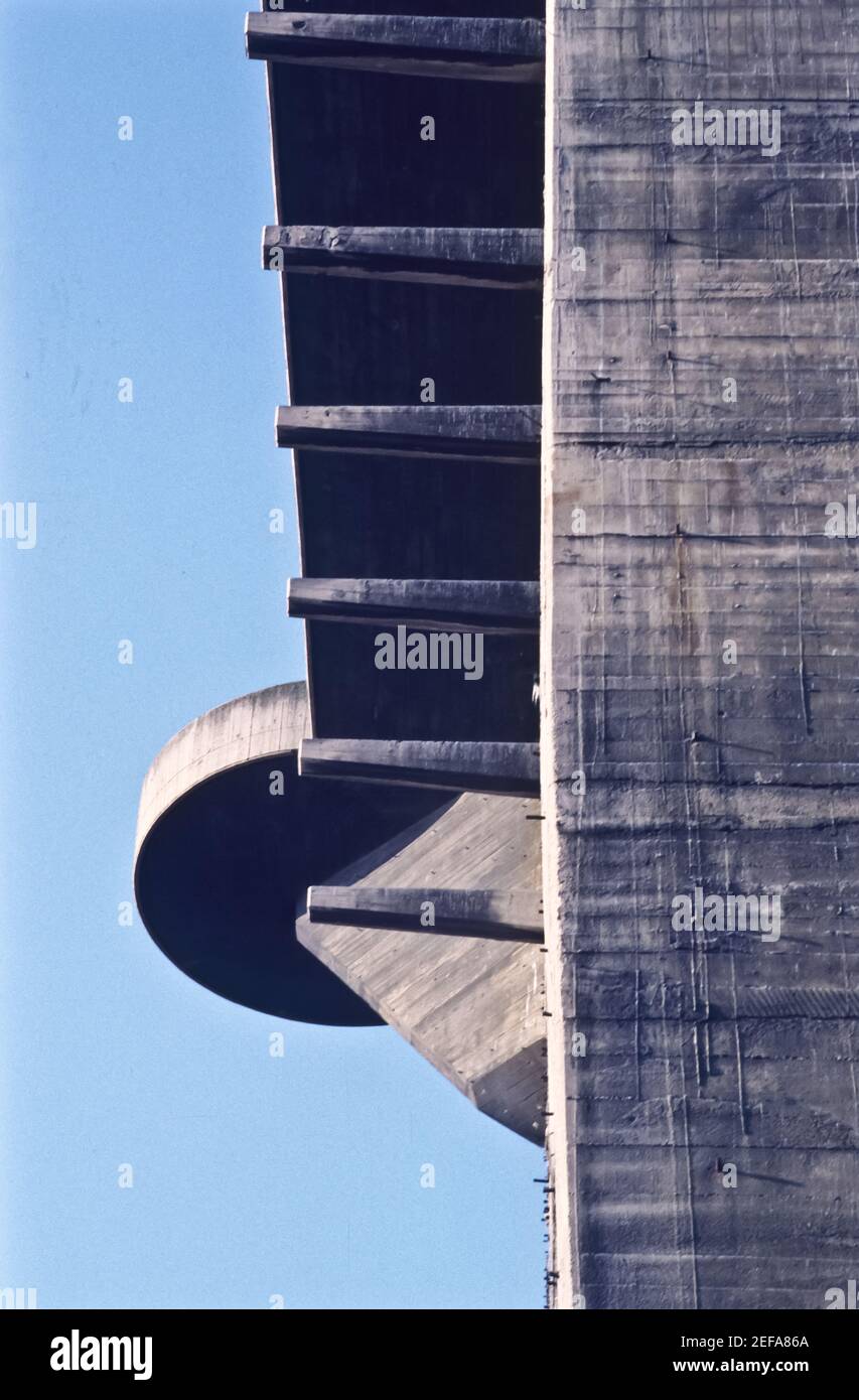 Wien, Flakturm (Leitturm) Augarten, historische Aufnahme um 1985 ...