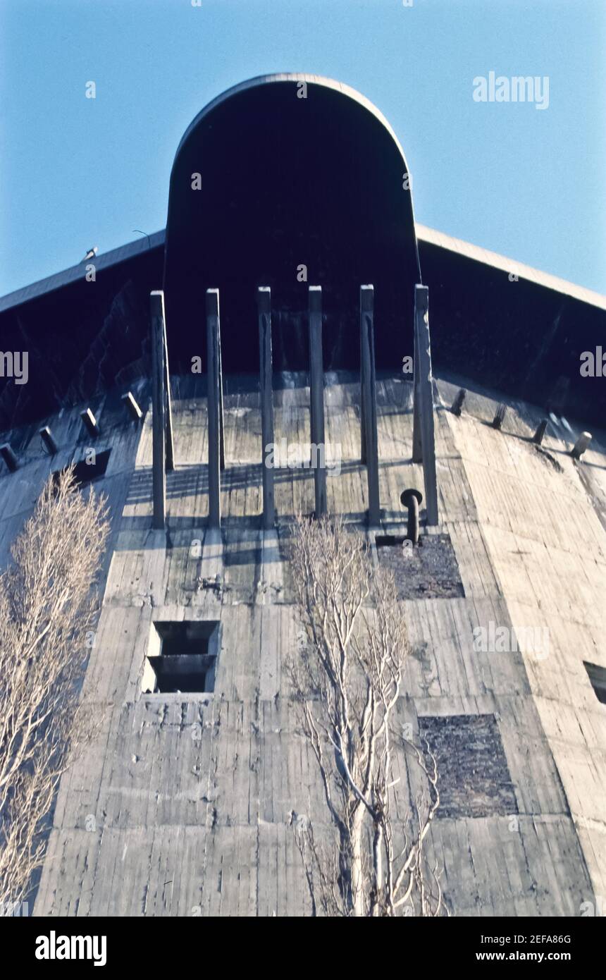 Wien, Flakturm (Gefechtsturm) Augarten, historische Aufnahme um 1985 ...