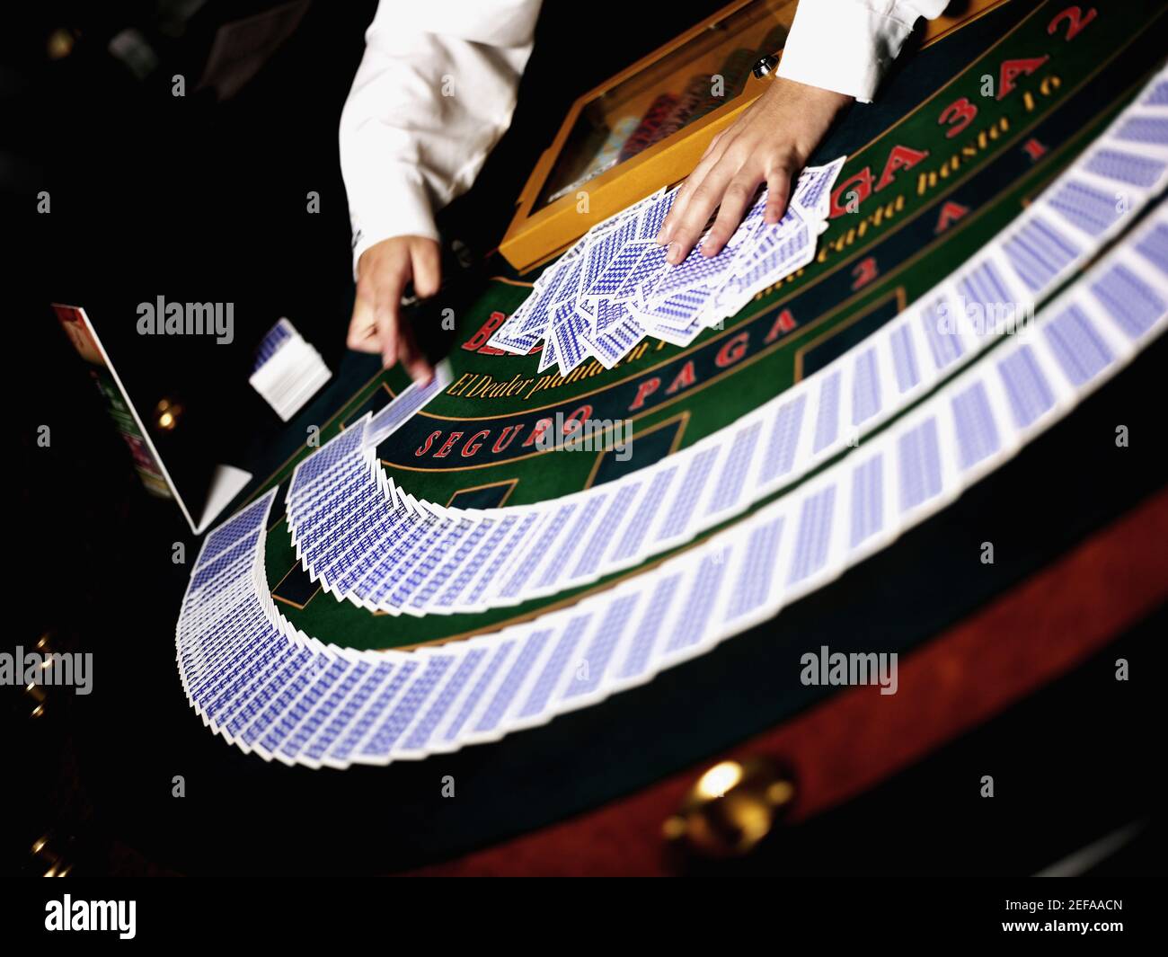 Arrange table hi-res stock photography and images - Alamy