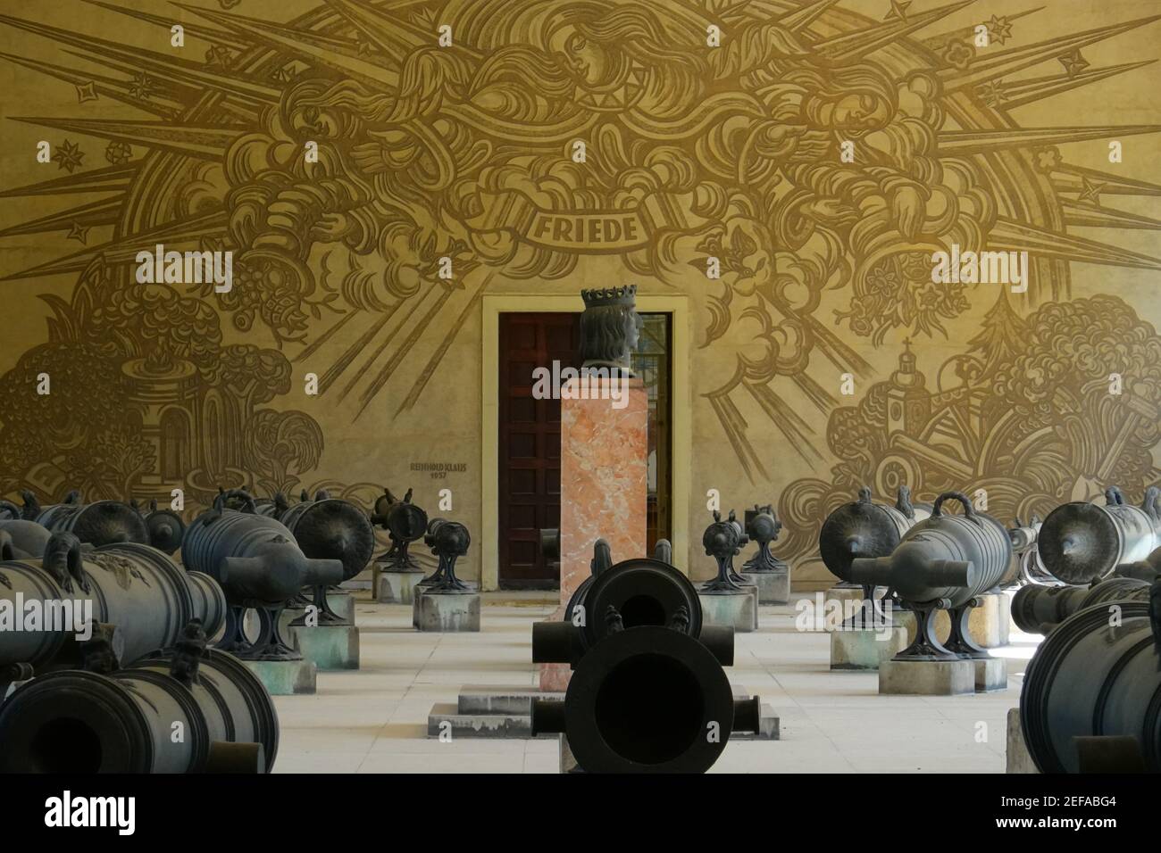 Wien, Arsenal, Heeresgeschichtliches Museum, Artilleriehalle Stock ...