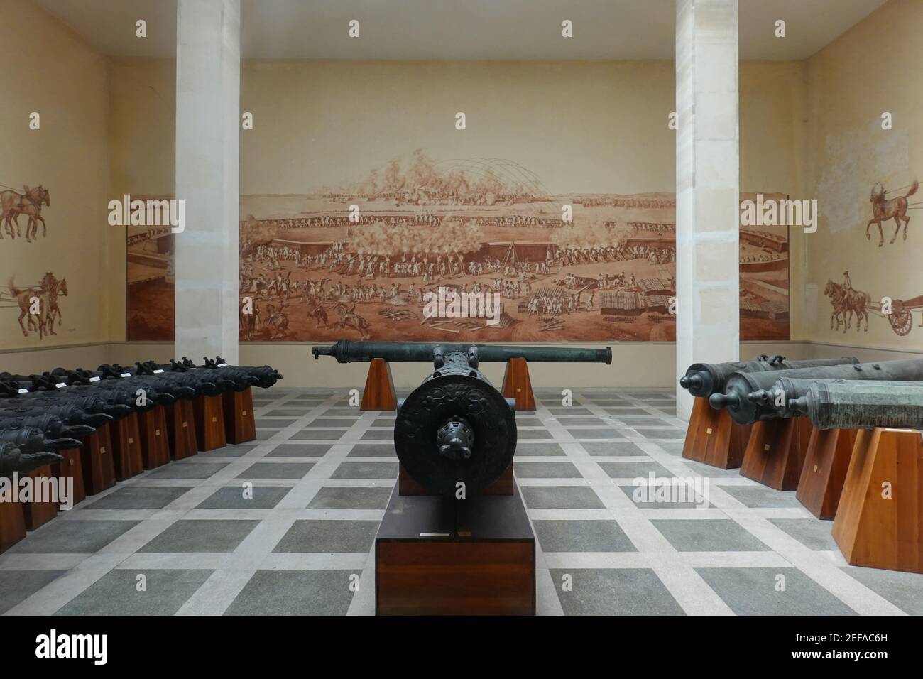 Wien, Arsenal, Heeresgeschichtliches Museum, Artilleriehalle Stock ...