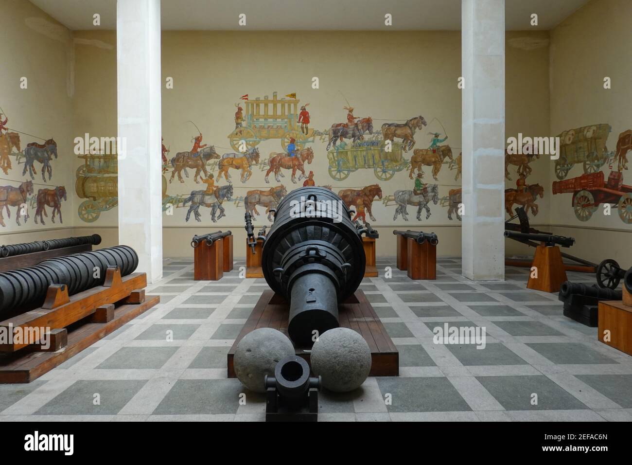 Artillerie waffen hi-res stock photography and images - Alamy