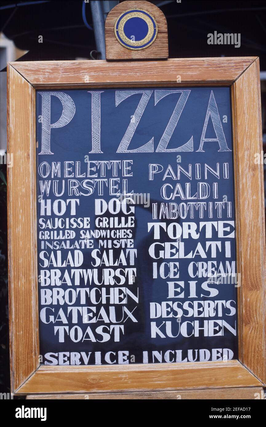 Classroom italy hi-res stock photography and images - Alamy