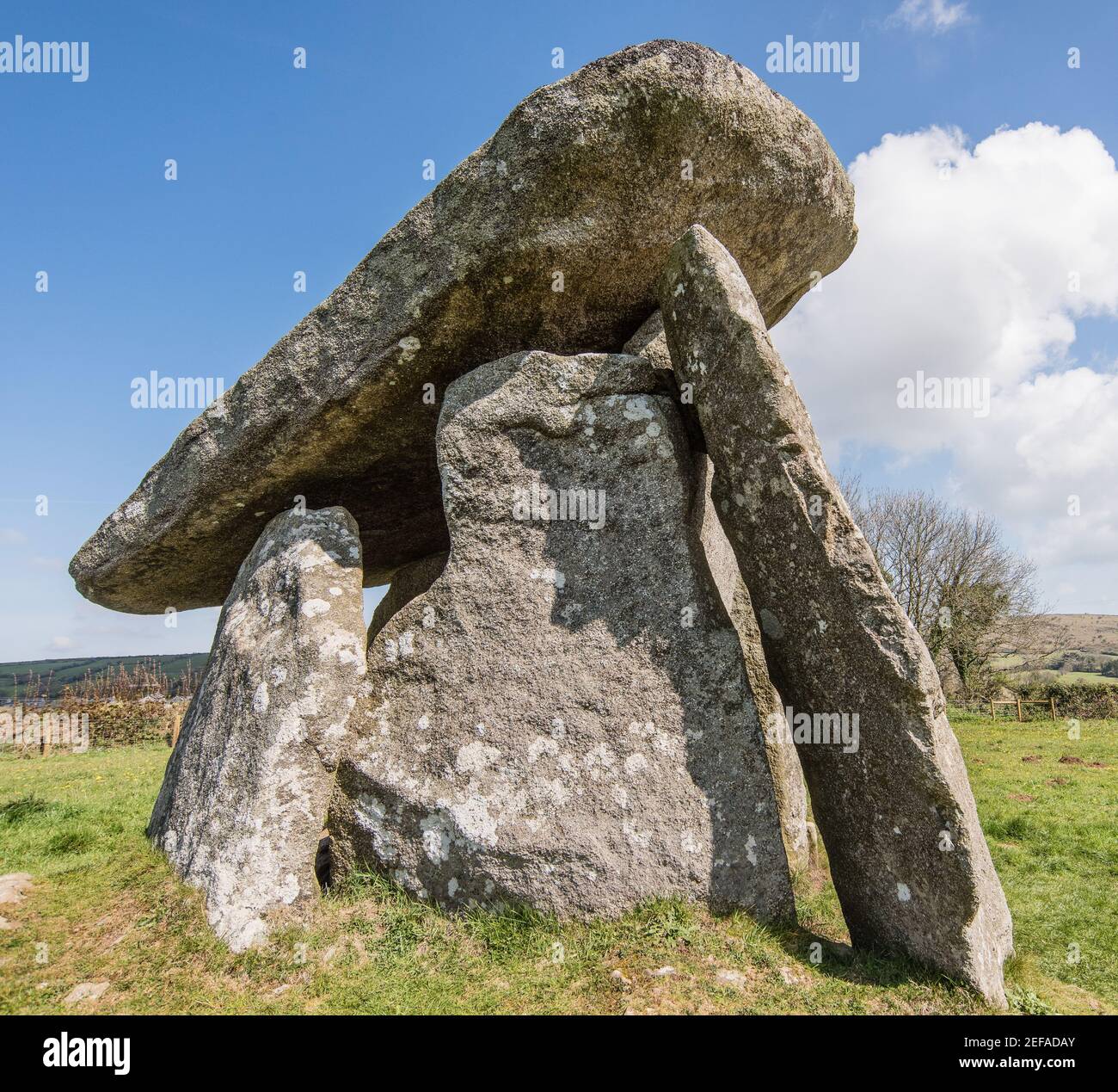 Trethevy quoit cornwall hi-res stock photography and images - Alamy