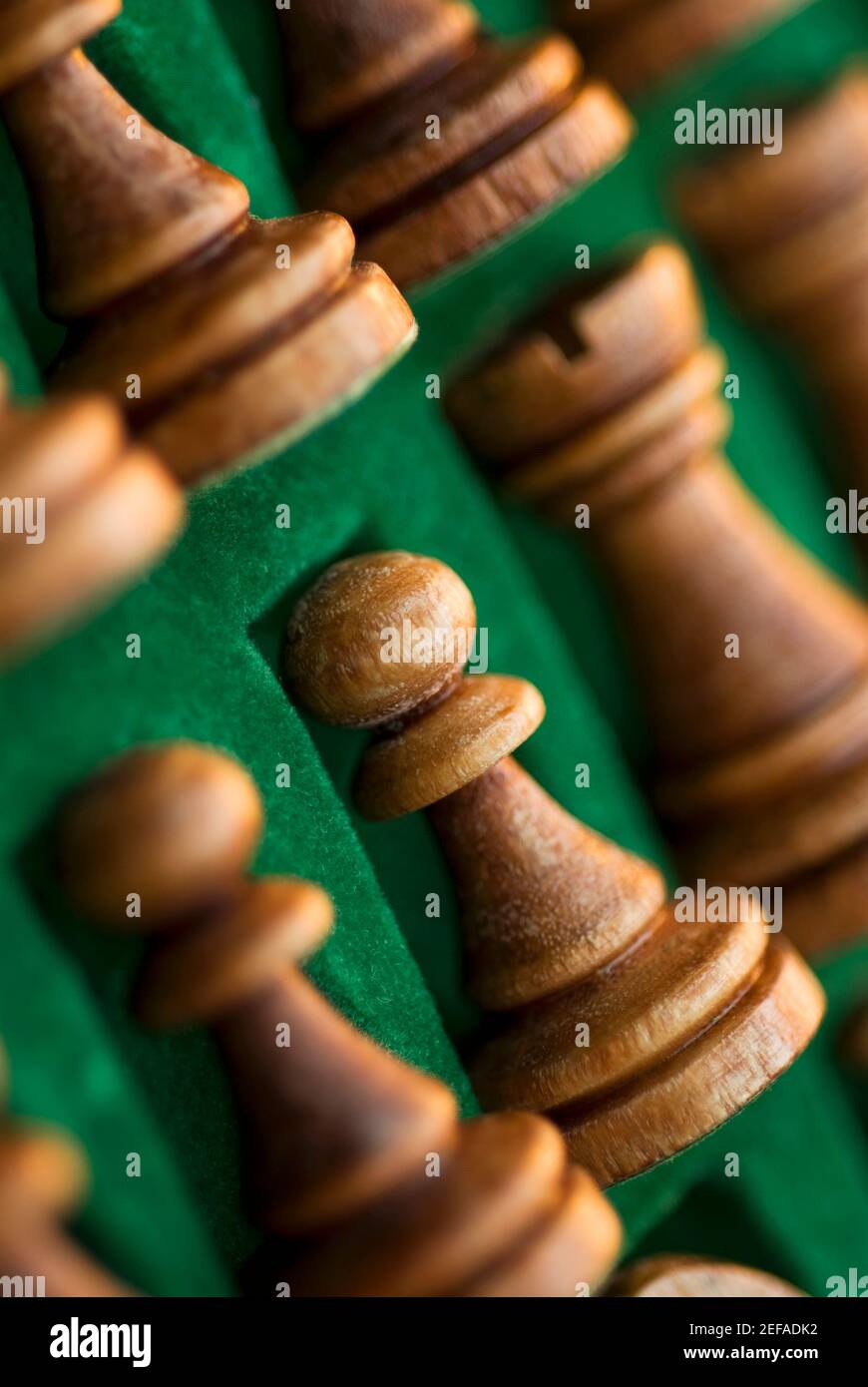 Box of chess hi-res stock photography and images - Alamy