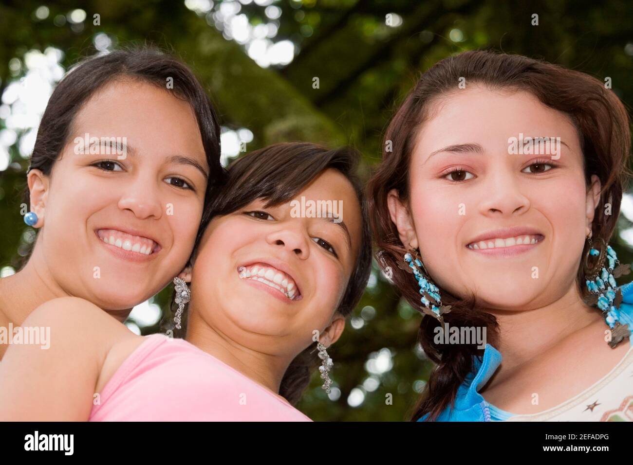 Teenage girl 13 19 hi-res stock photography and images - Alamy