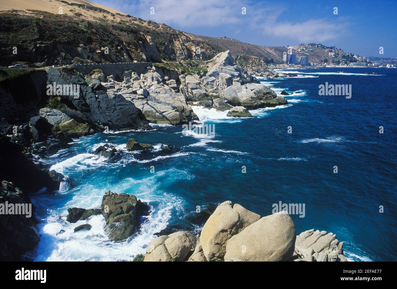 Non breaking waves hi-res stock photography and images - Alamy