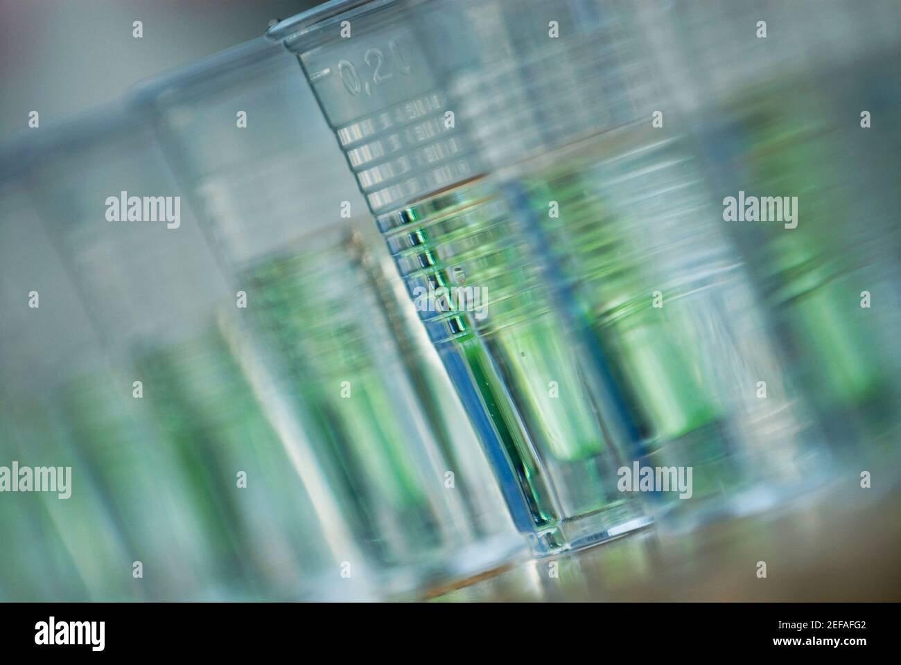 Beaker chemistry hi-res stock photography and images - Alamy
