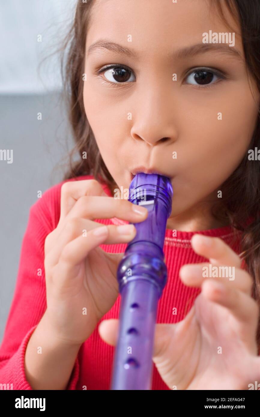 Student playing flute hi-res stock photography and images - Alamy Student playing flute hi-res stock photography and images - Alamy