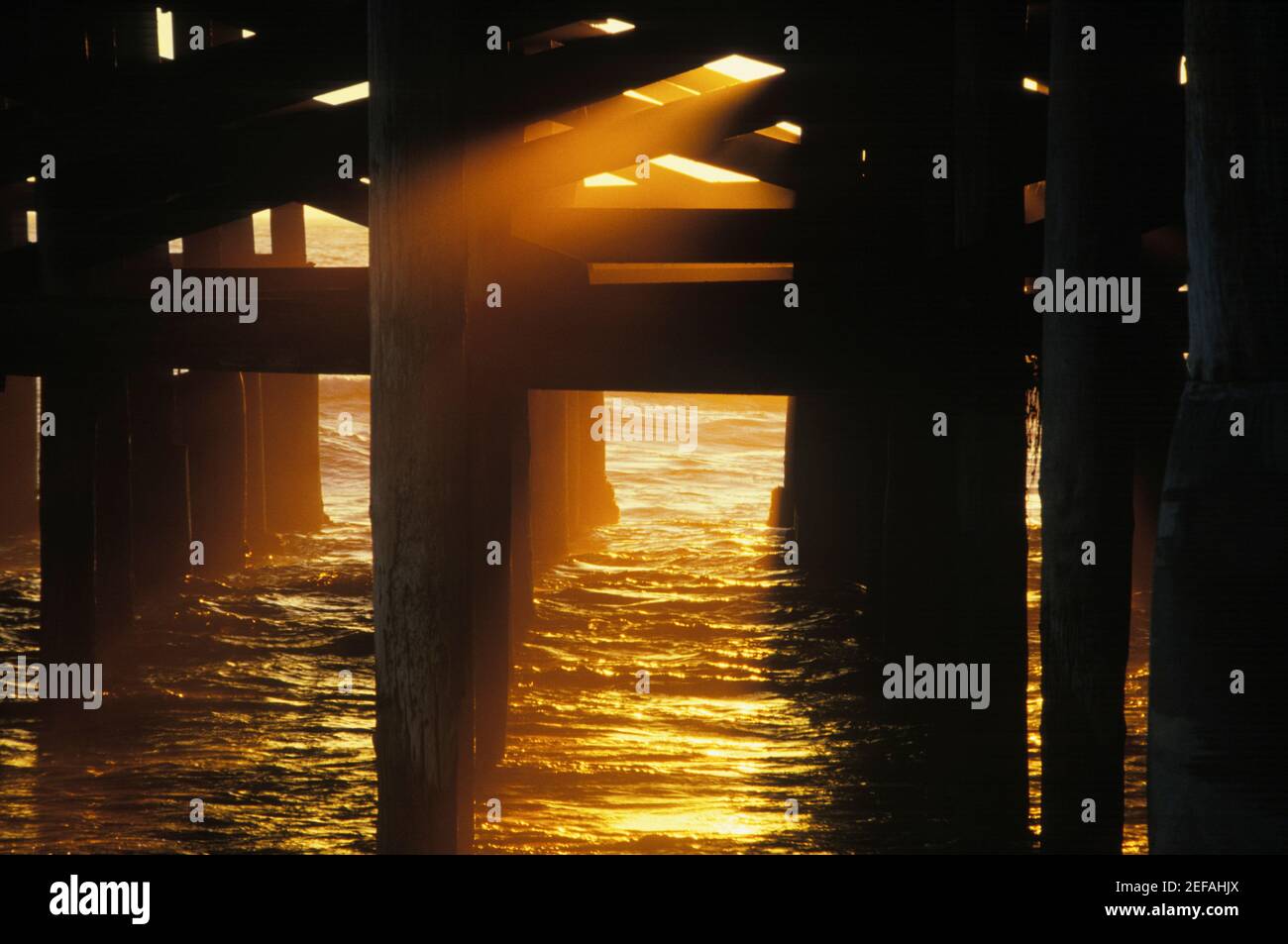 Structure in water hi-res stock photography and images - Alamy