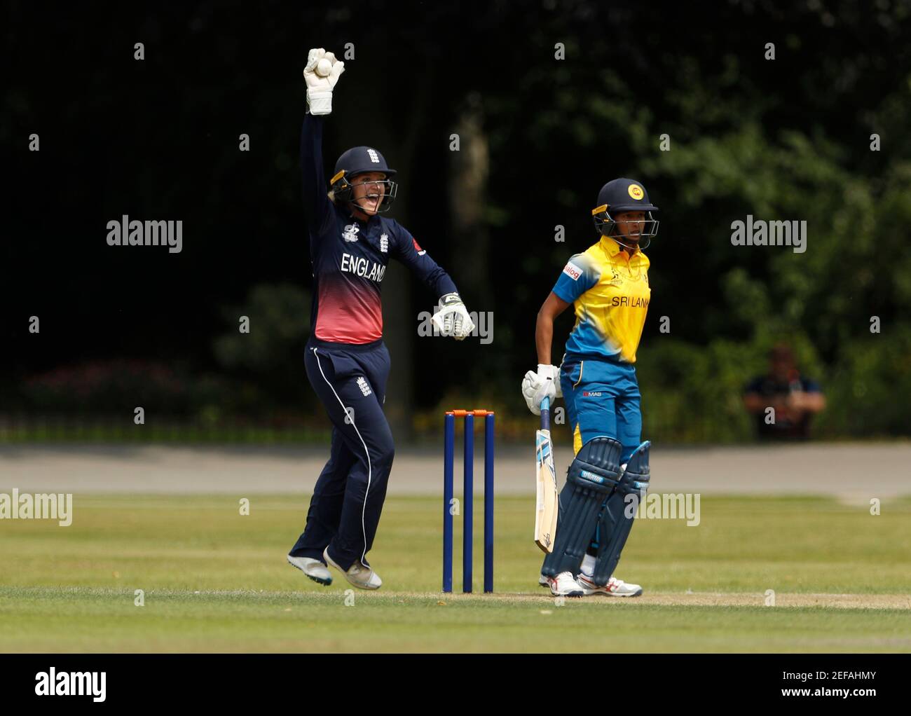 Chesterfield cricket club hi-res stock photography and images - Alamy