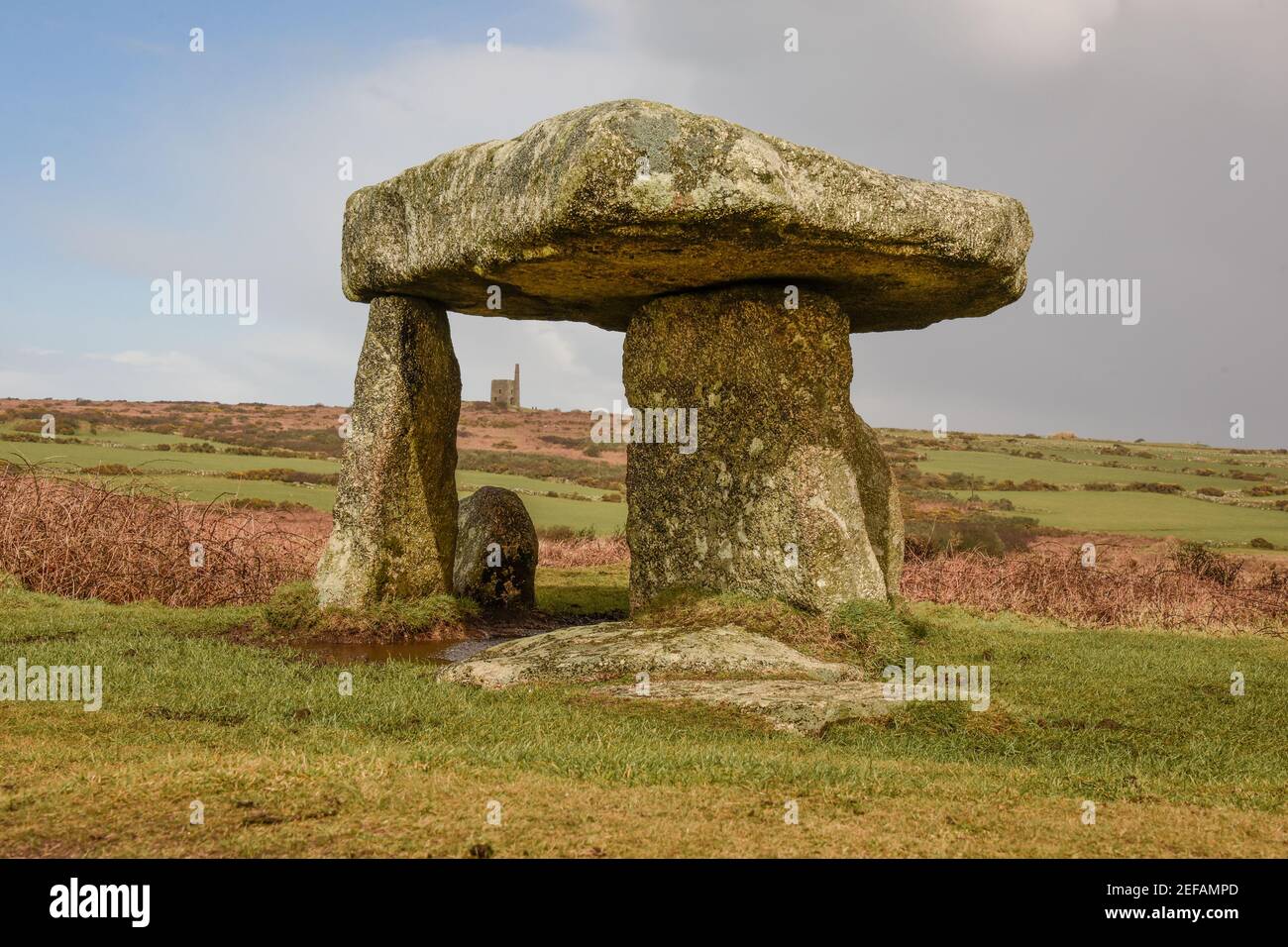 Lanyon quoit cornwall hi-res stock photography and images - Alamy