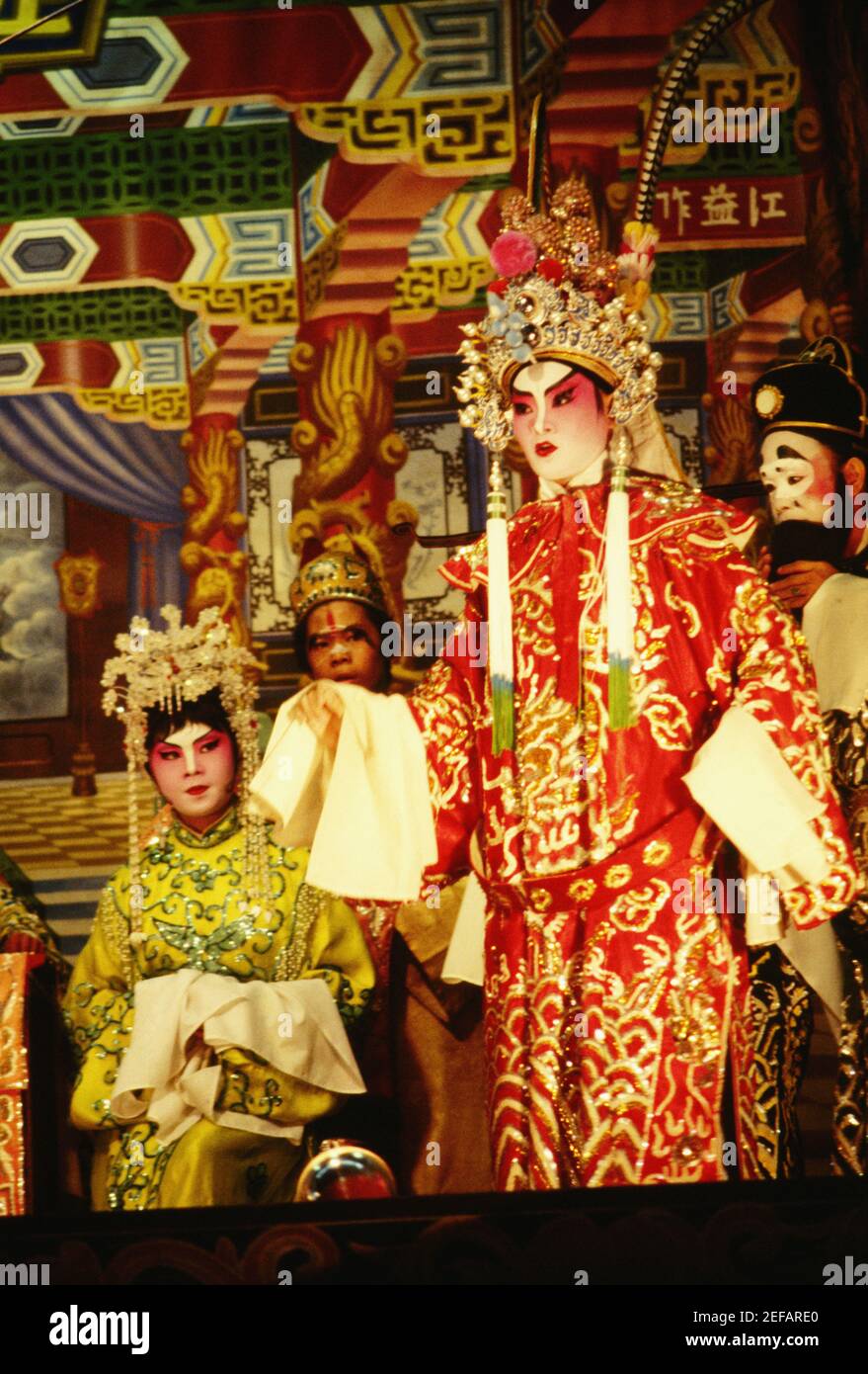 Chinese opera singapore hi-res stock photography and images - Alamy