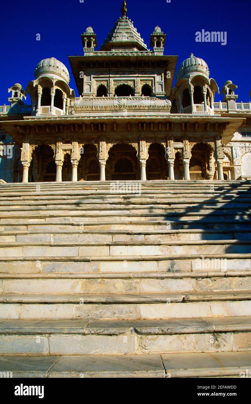 Indian crematorium hi-res stock photography and images - Alamy