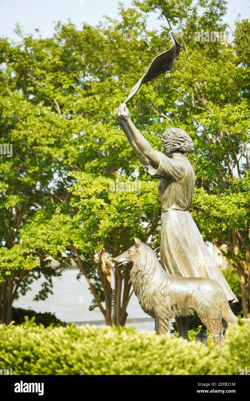 Statue in a park, Savannah, Georgia, USA Stock Photo - Alamy