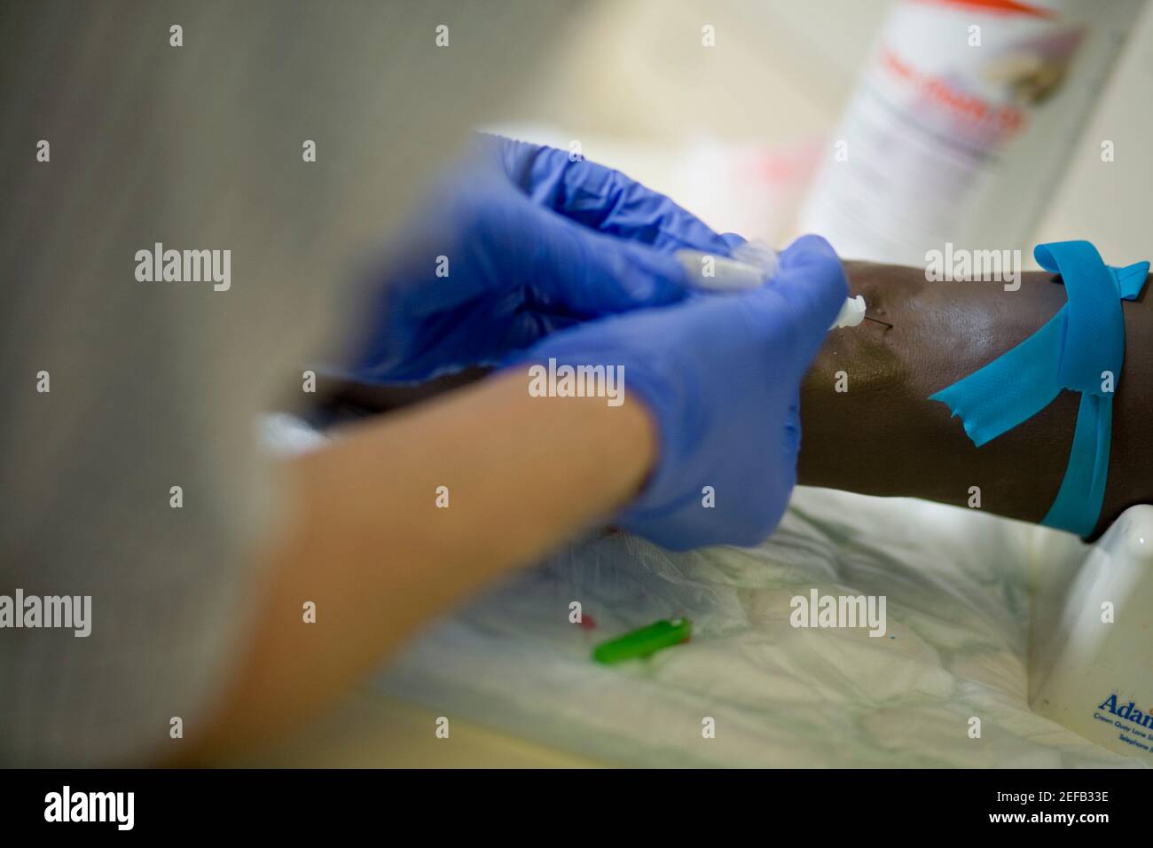 Medical Students learn to give injections Stock Photo - Alamy